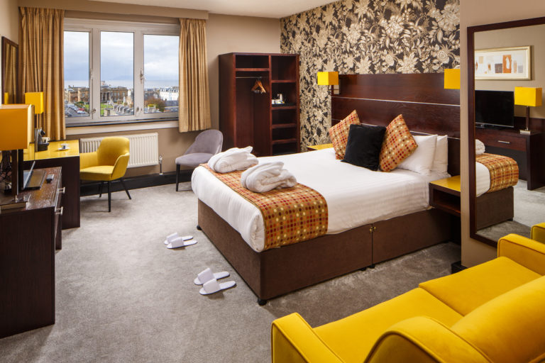 Festive Parties At Mercure Ayr - Mercure Ayr Hotel